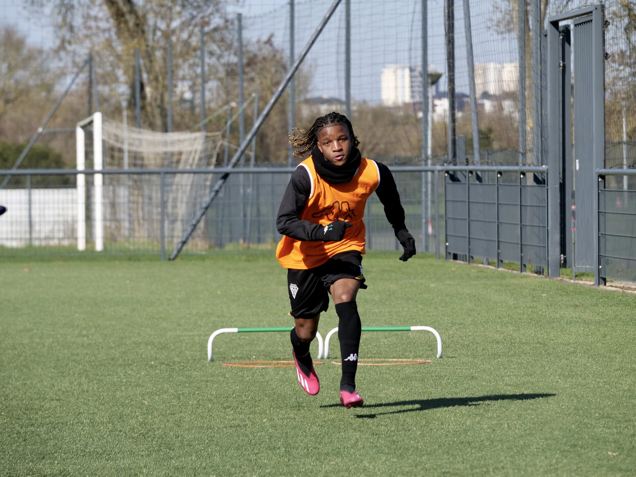 Portrait de l'attaquant Justin Kalumba - Angers SCO