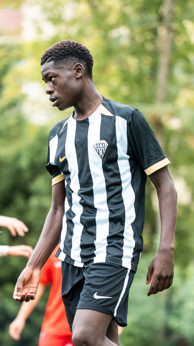 Mamadou Diallo signe son premier contrat professionnel ! - Angers SCO